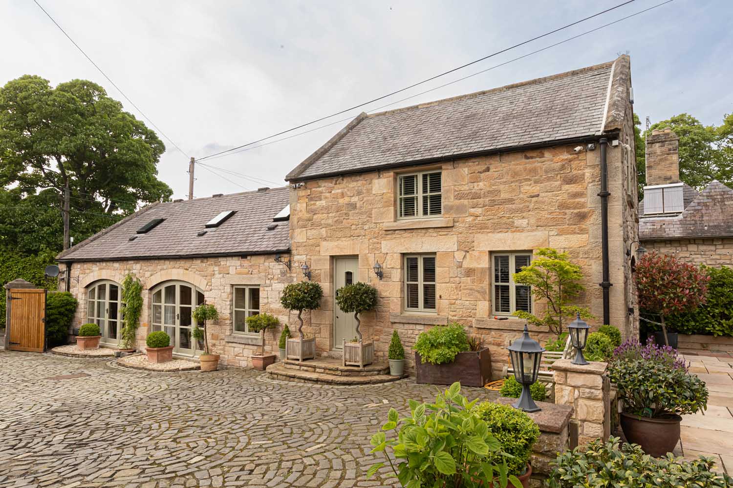 Coach House - Finest Properties