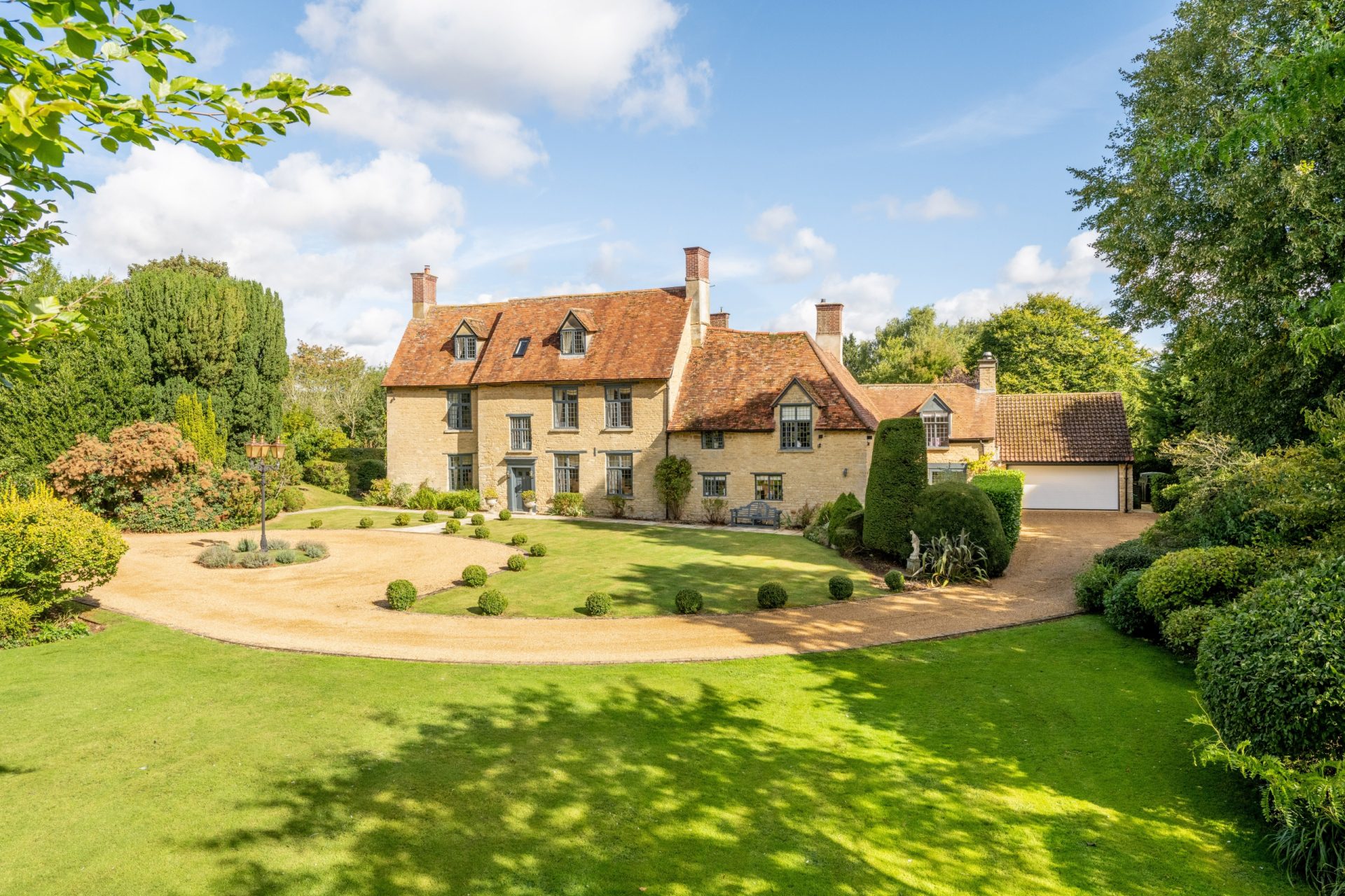 Fitzjohn Estates - Finest Properties