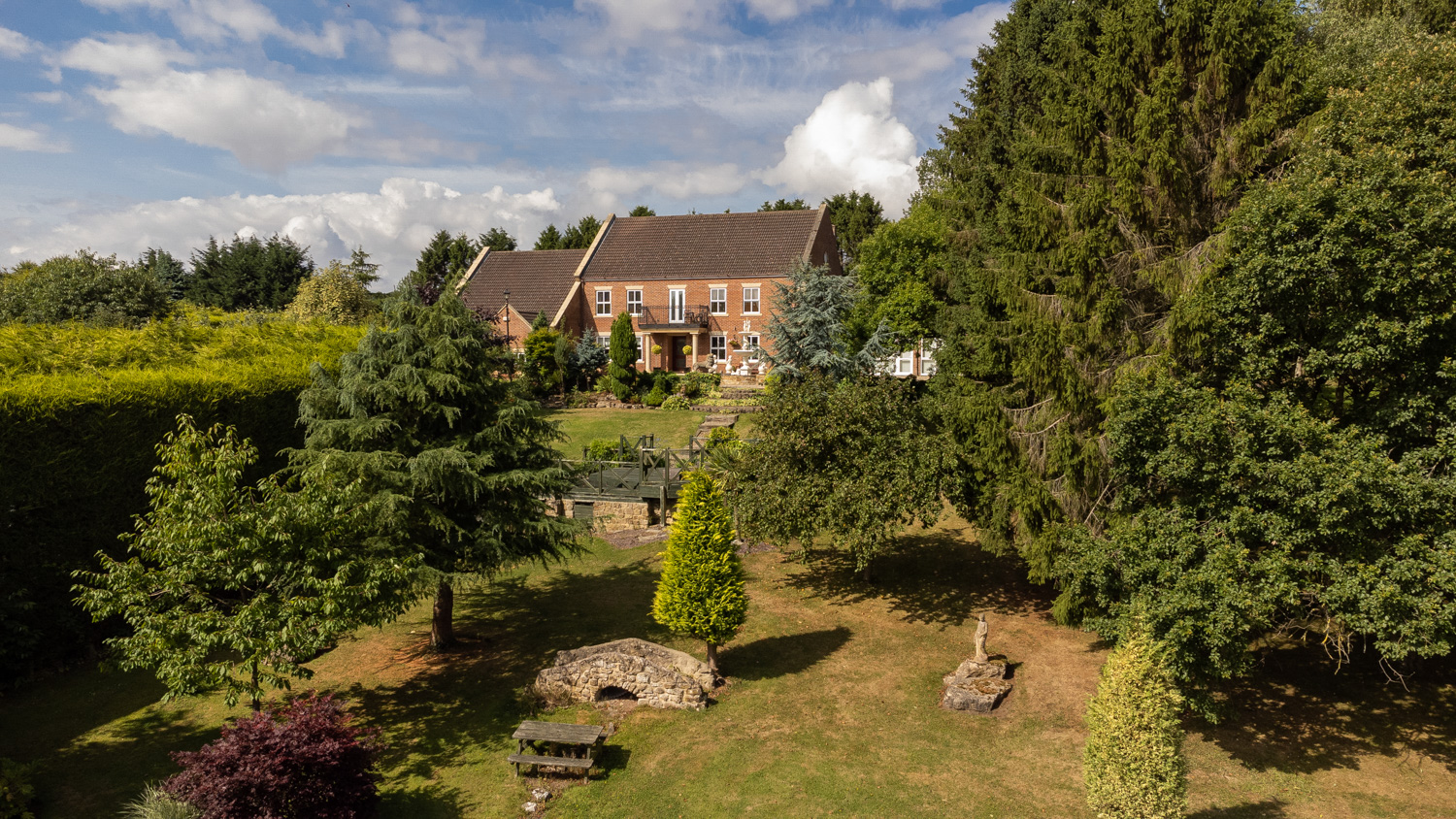 Windlestone Manor - Finest Properties