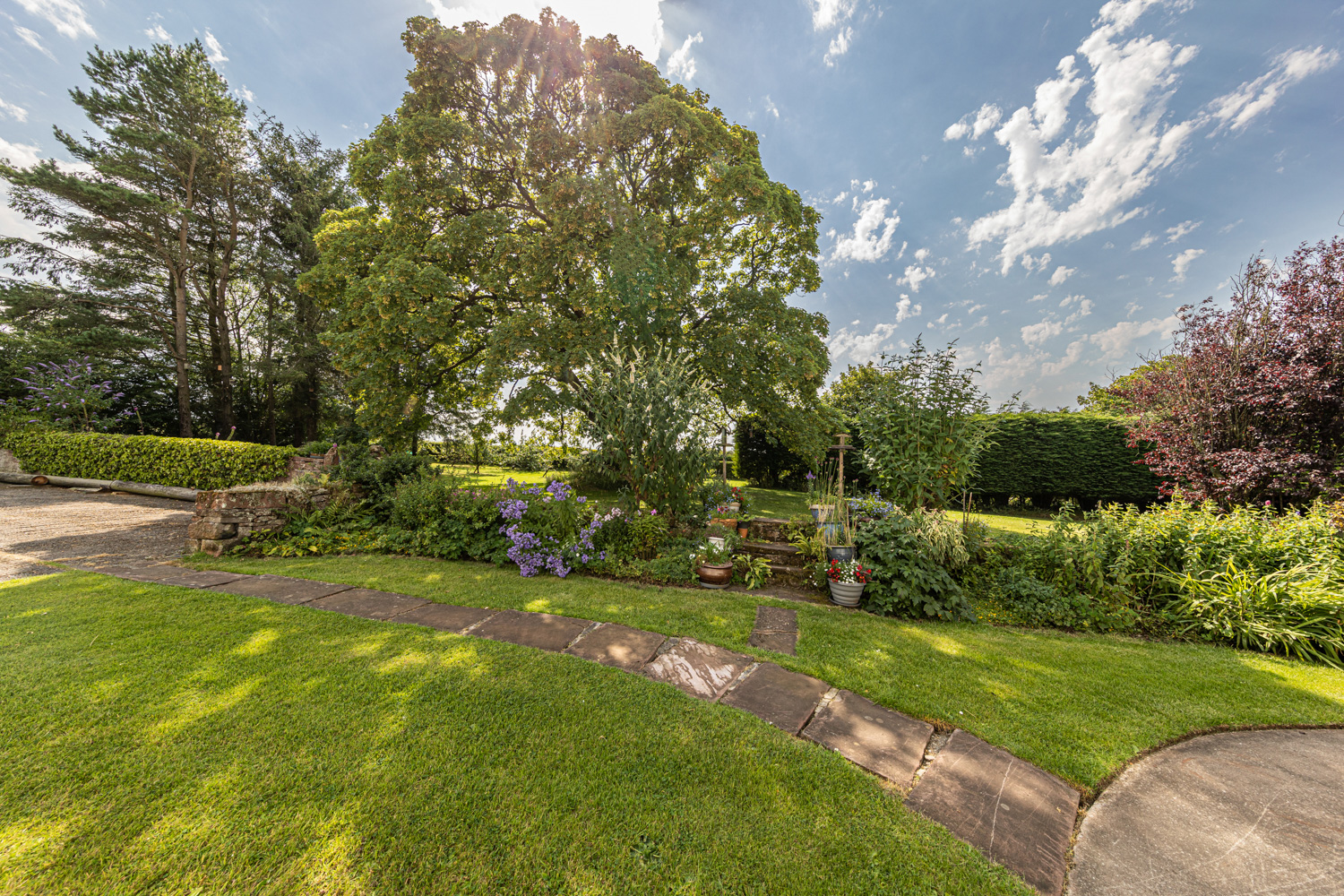 Low House - Finest Properties