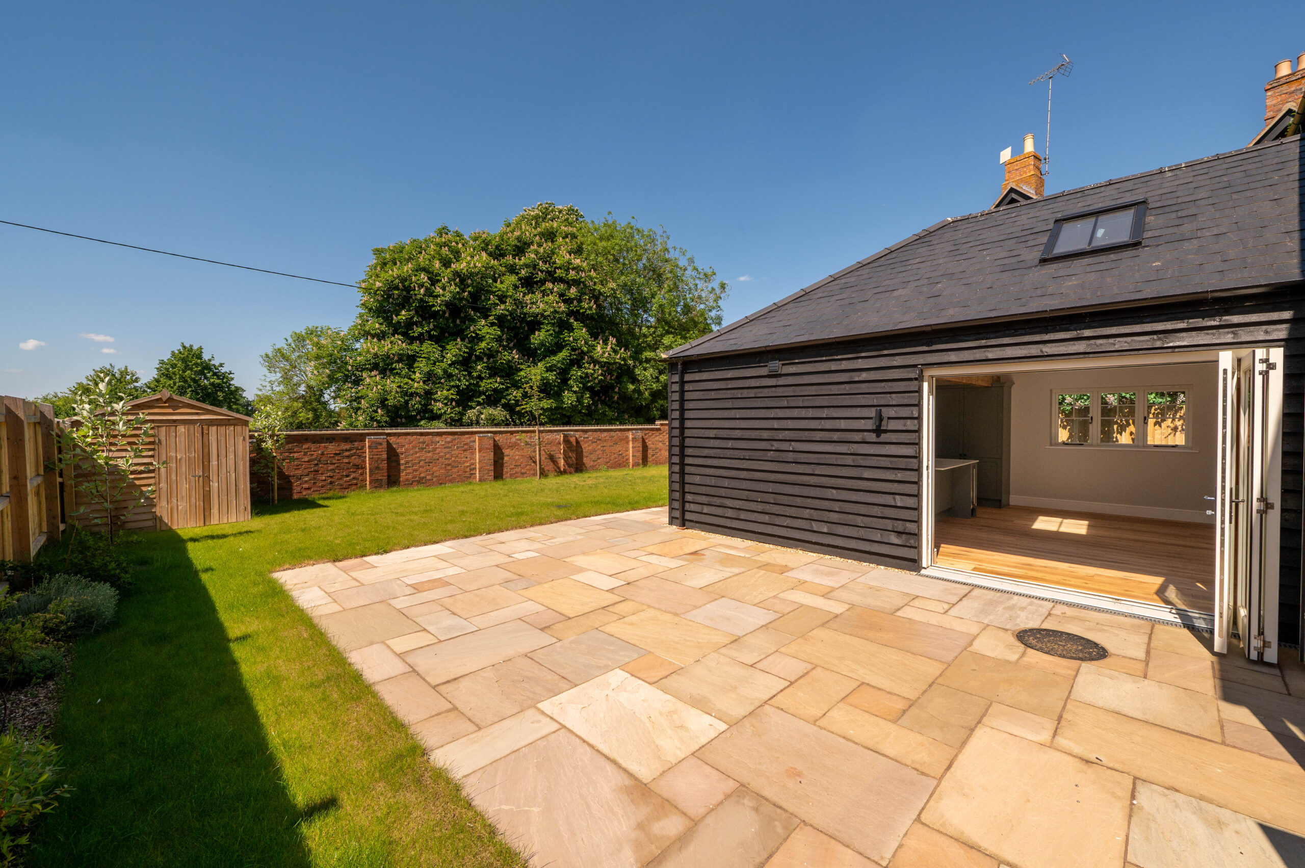 Ash House - Finest Properties