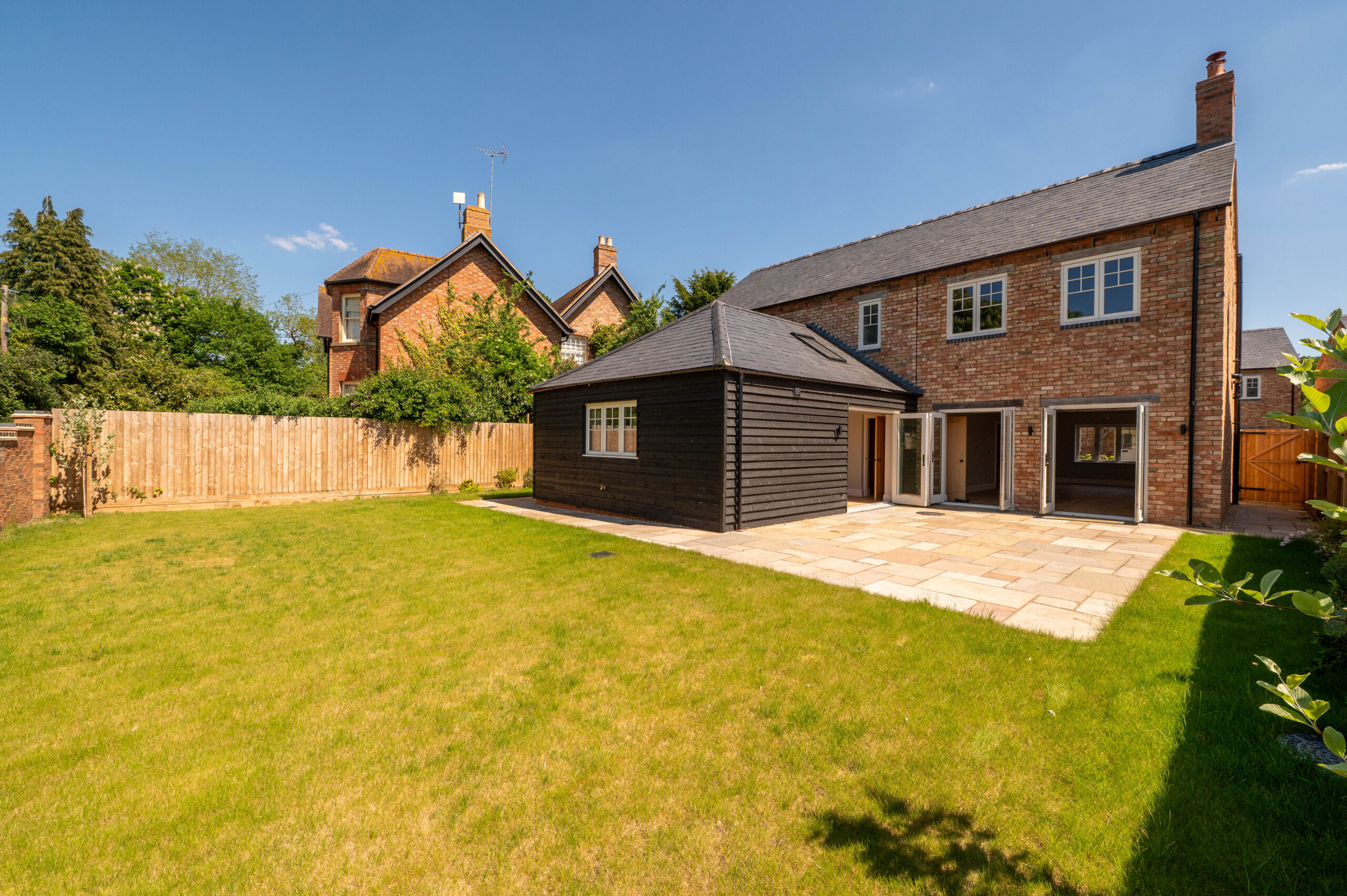 Ash House - Finest Properties